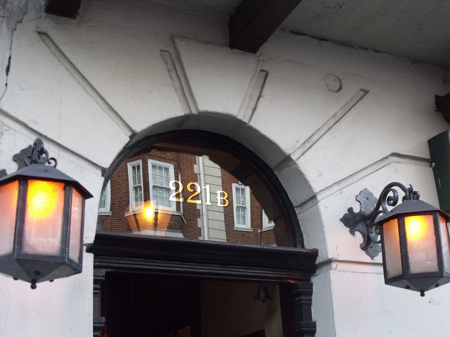 221B Baker Street - London, United Kingdom | CityDays