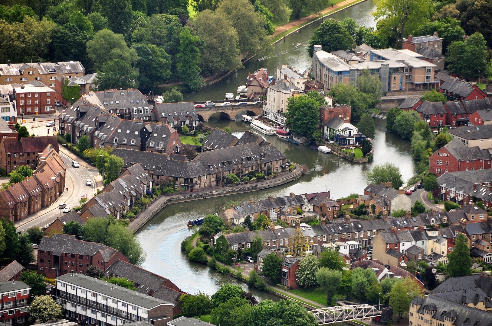 Folly Bridge - Oxford, United Kingdom | CityDays