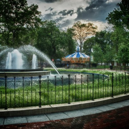 Franklin Square | CityDays