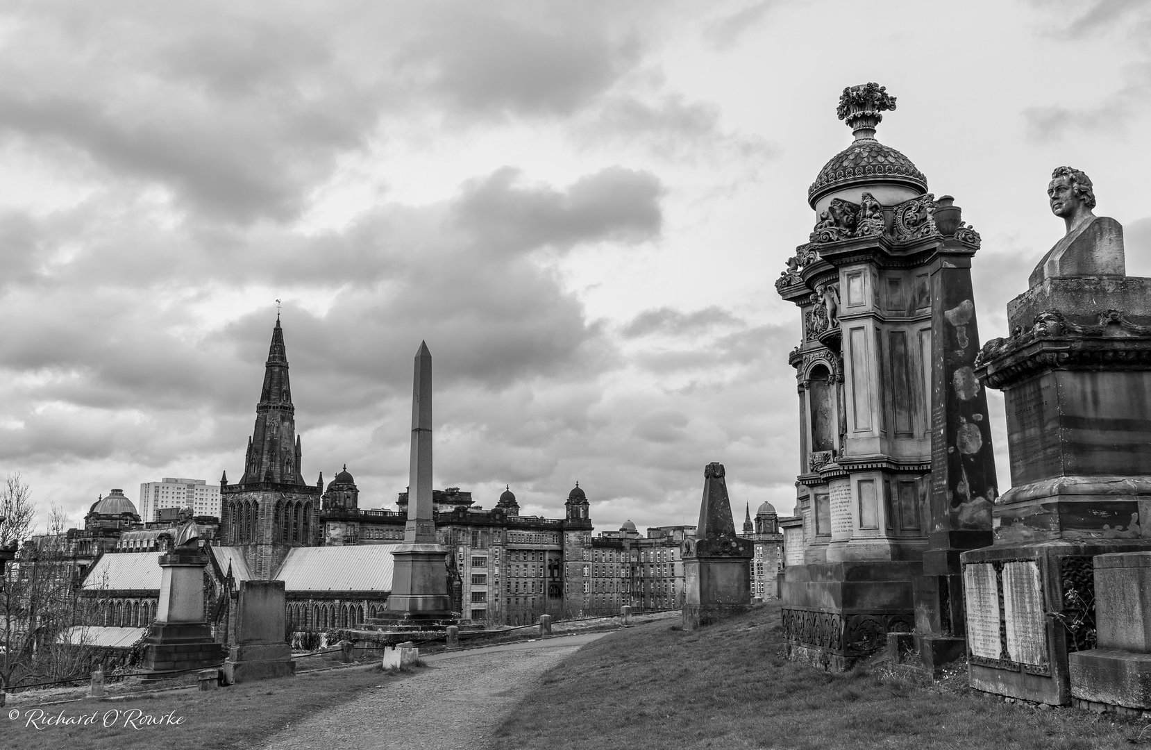 Glasgow Necropolis | CityDays