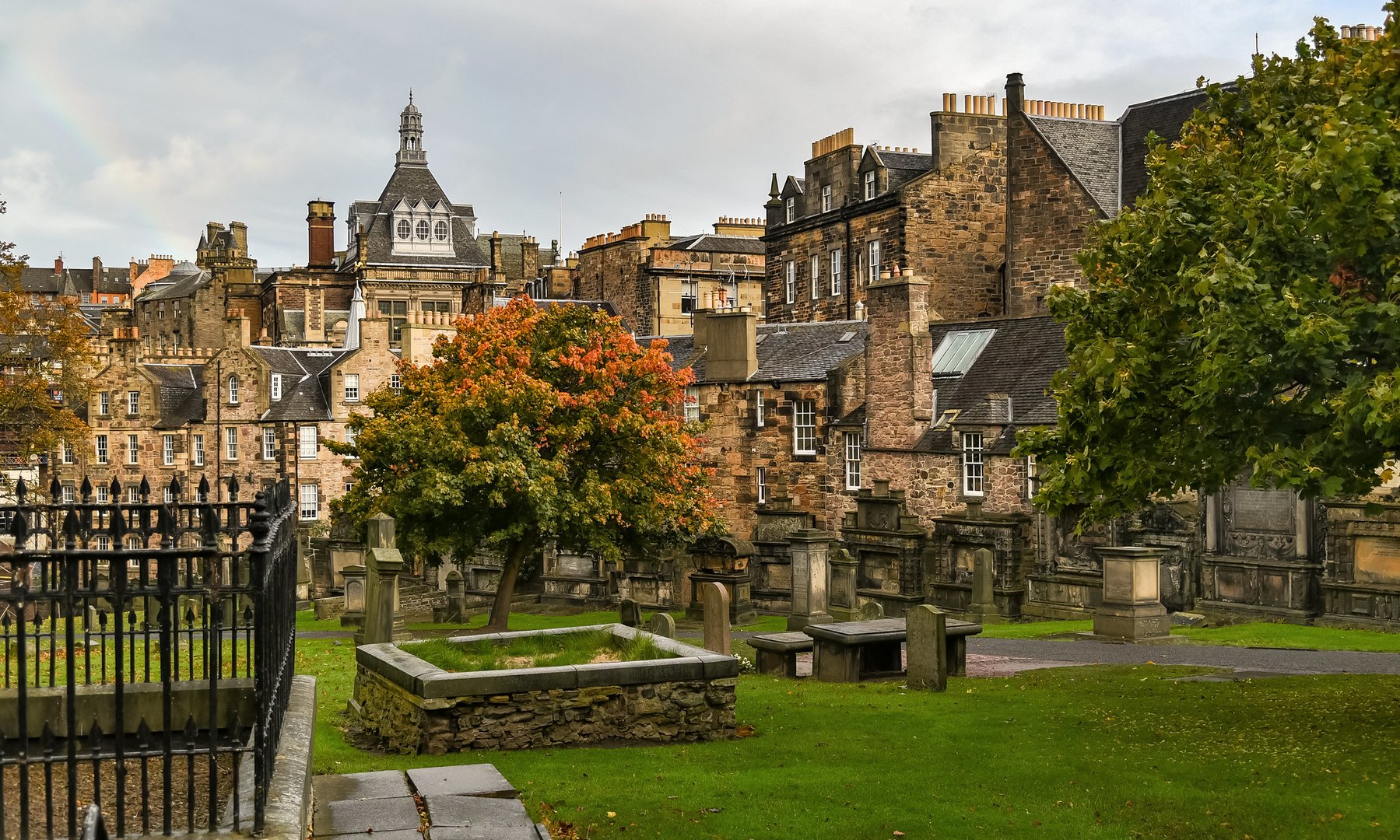Greyfriars Kirkyard - Edinburgh, United Kingdom | CityDays