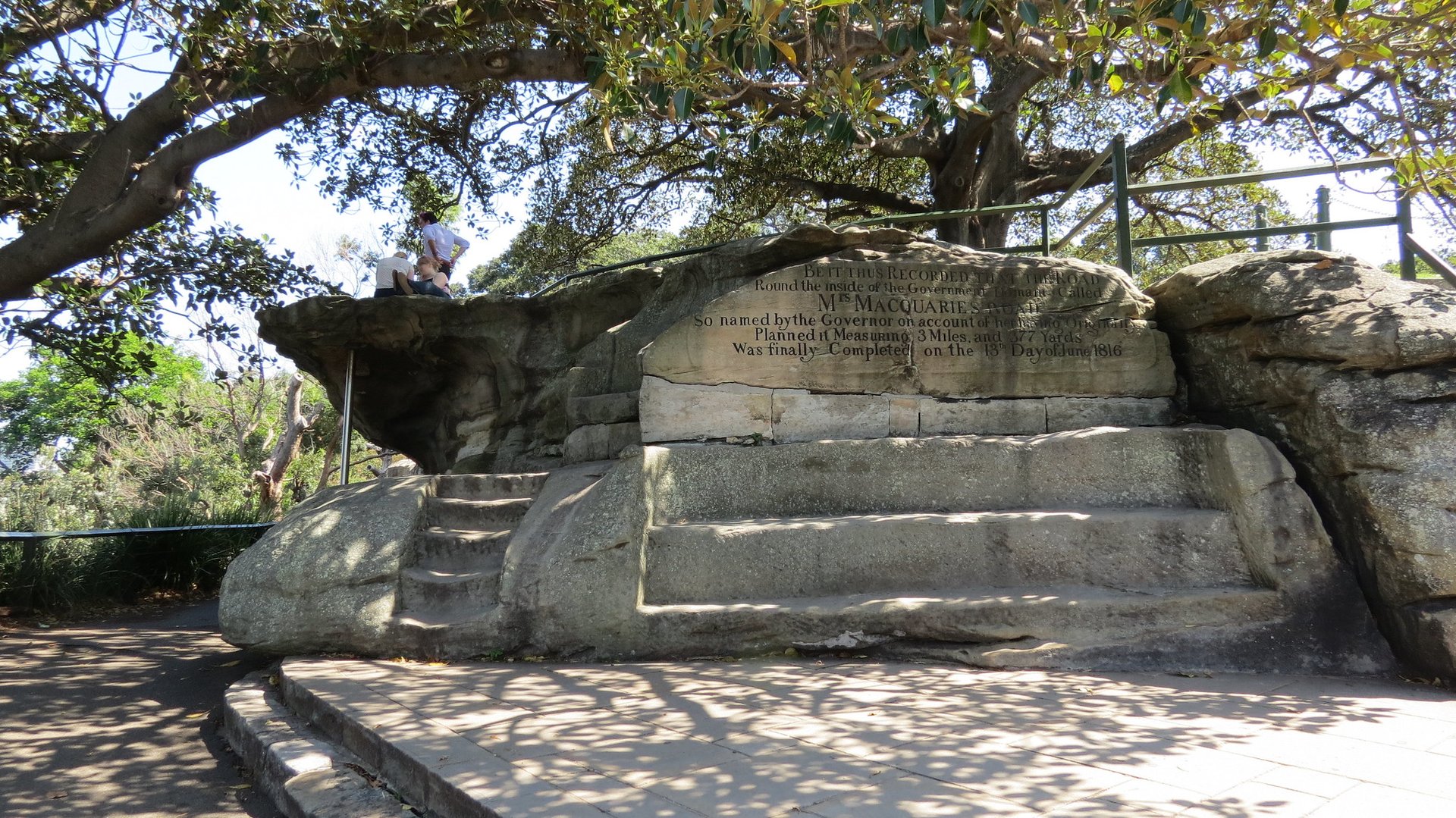 Mrs Macquarie’s Chair - Sydney, Australia | CityDays