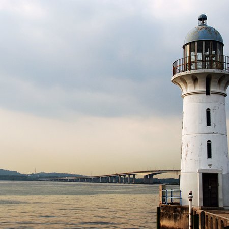 Raffles Marina Lighthouse | CityDays