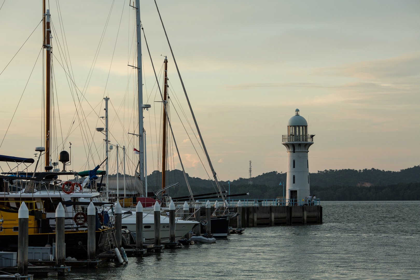 Raffles Marina Lighthouse | CityDays