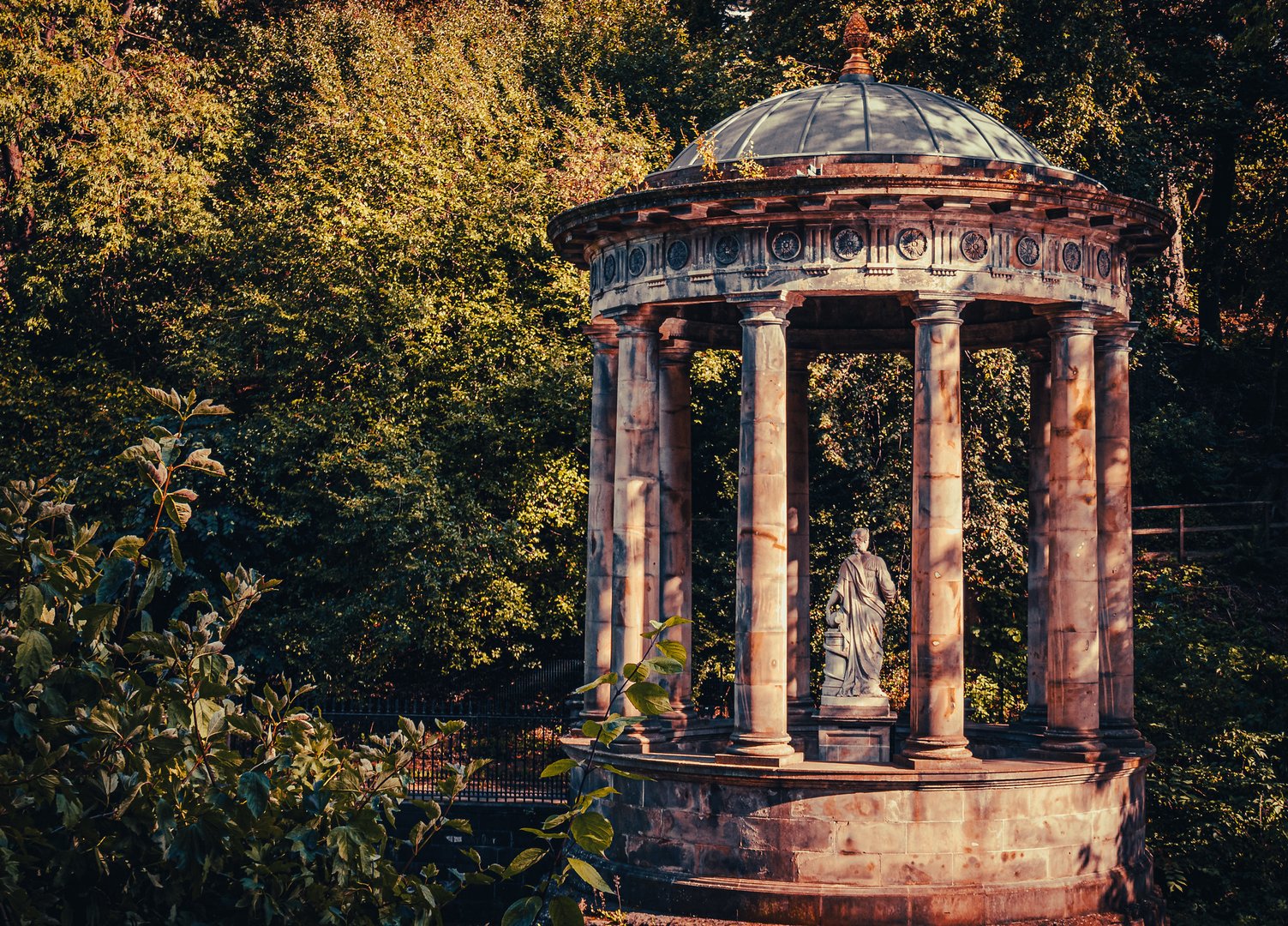 St Bernard’s Well - Edinburgh, United Kingdom | CityDays