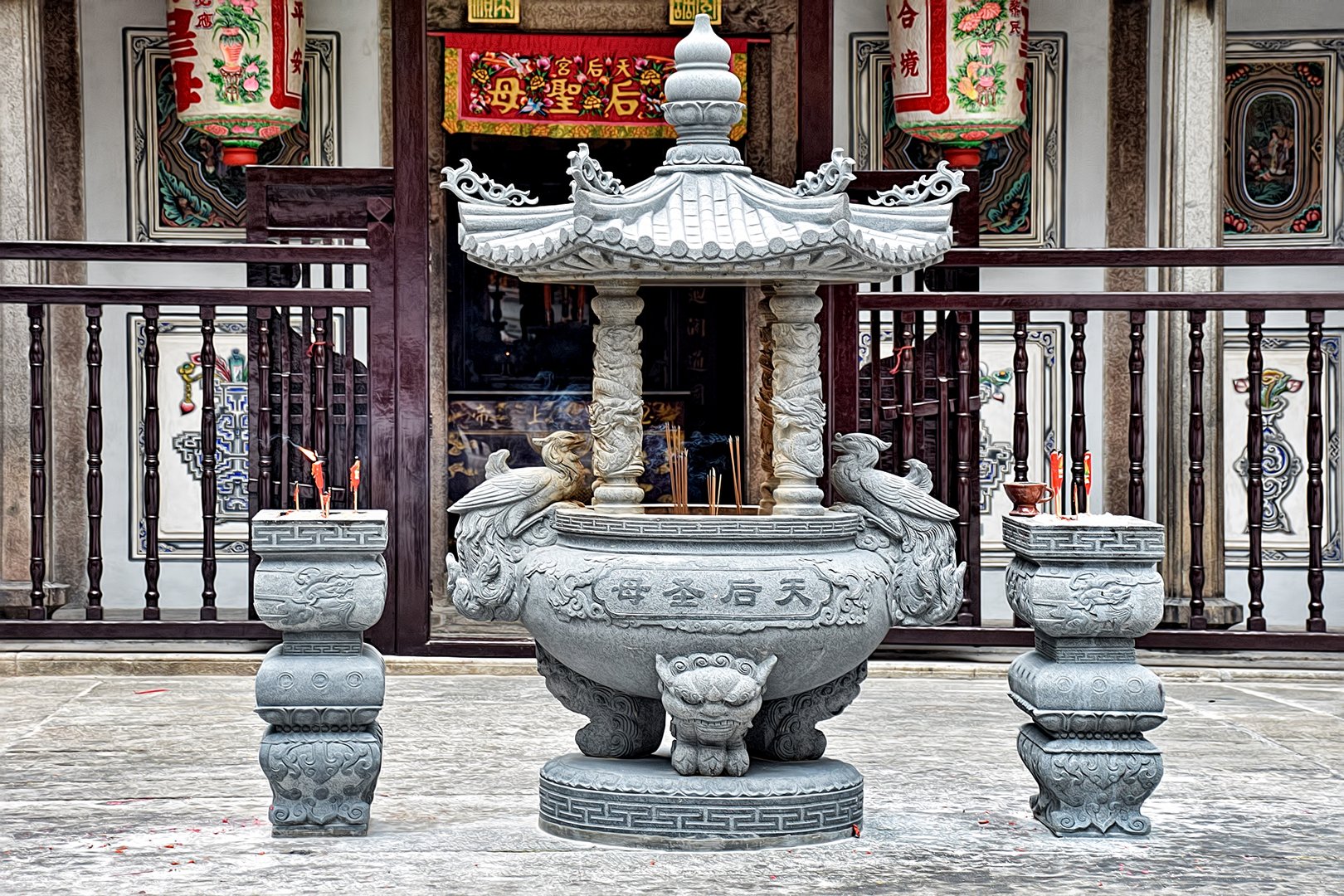 Yueh Hai Ching Temple | CityDays
